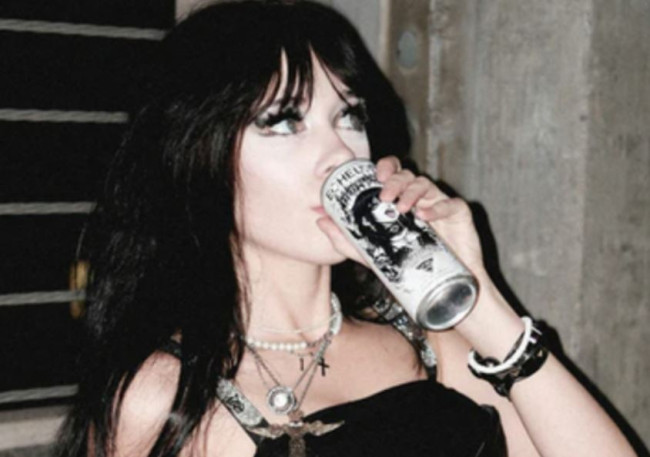 Goth Girl Spit -energiajuoma myy loppuun lähes välittömästi - - Gamereactor