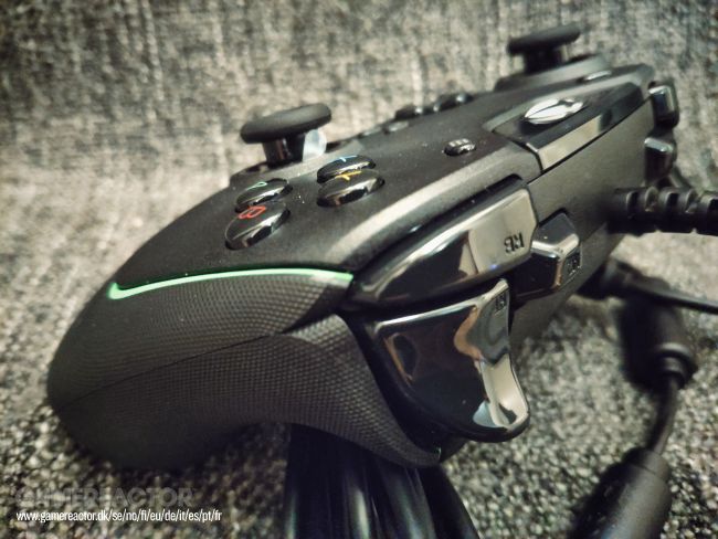 Razer Wolverine V2 - - Gamereactor