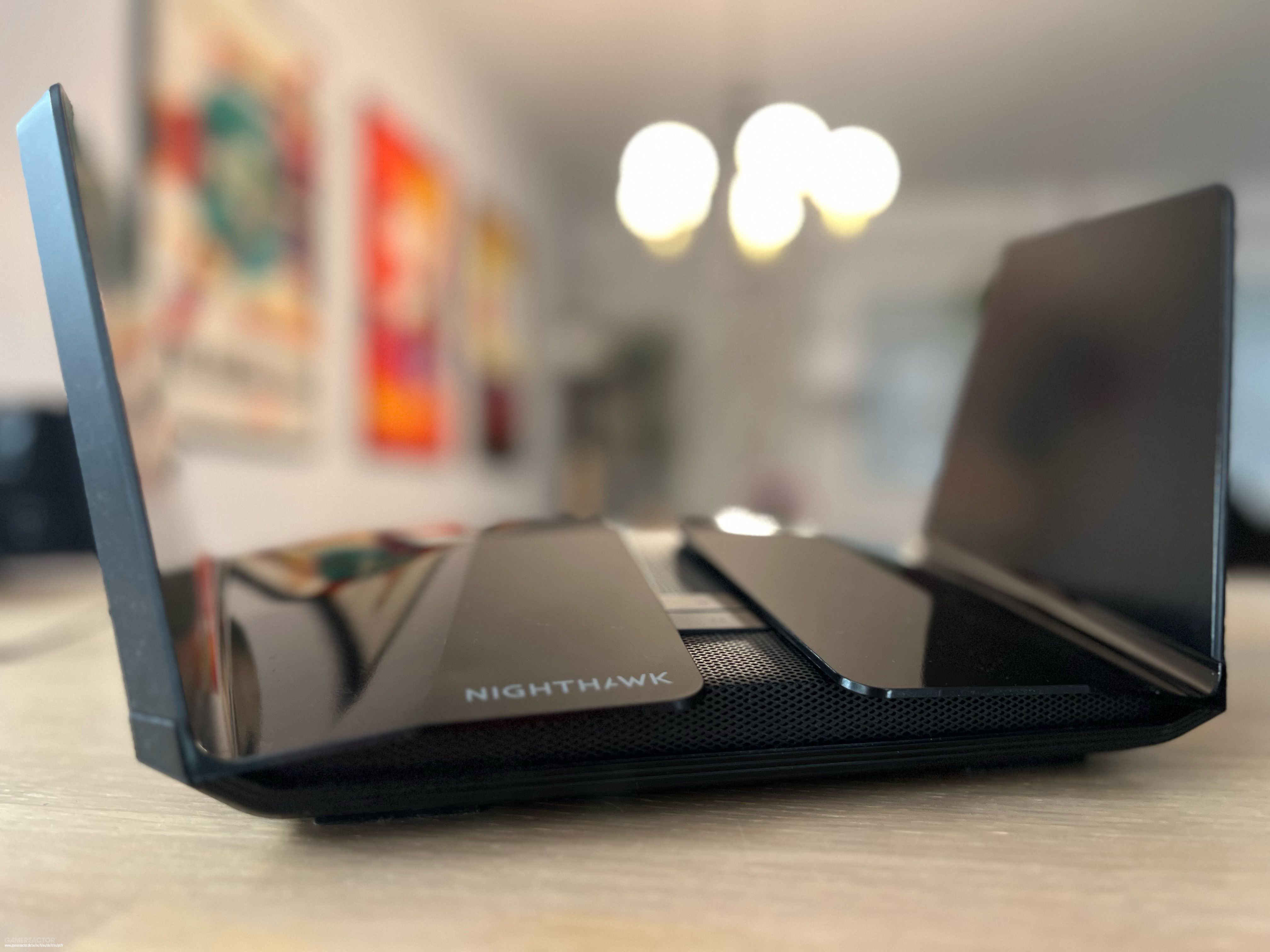 Netgear Nighthawk RAXE500 - - Gamereactor