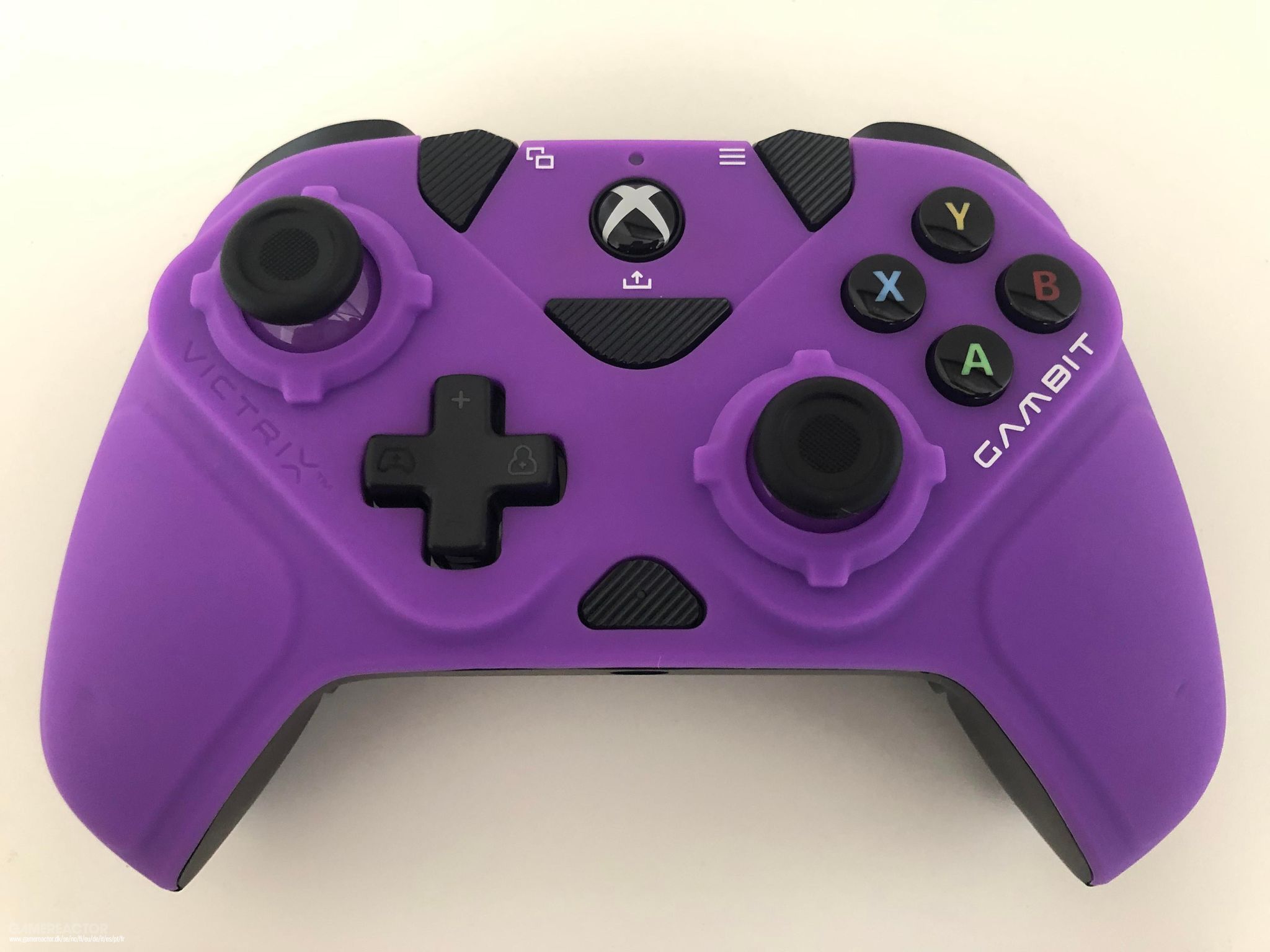 Tiistain laitearviossa Victrix Gambit Dual Core Tournament Controller ...