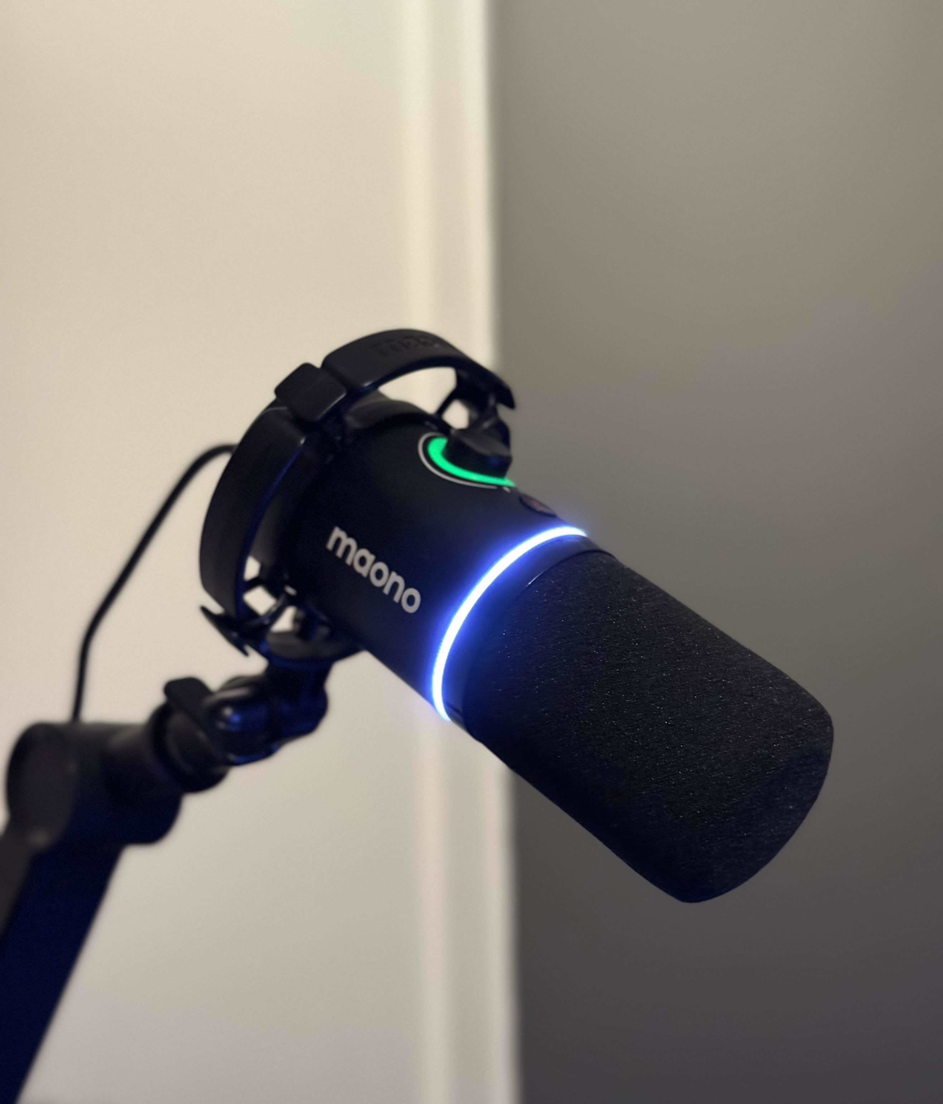 Maono BA91 Microphone Boom Arm Stand on helposti asennettava mikrofonin ...